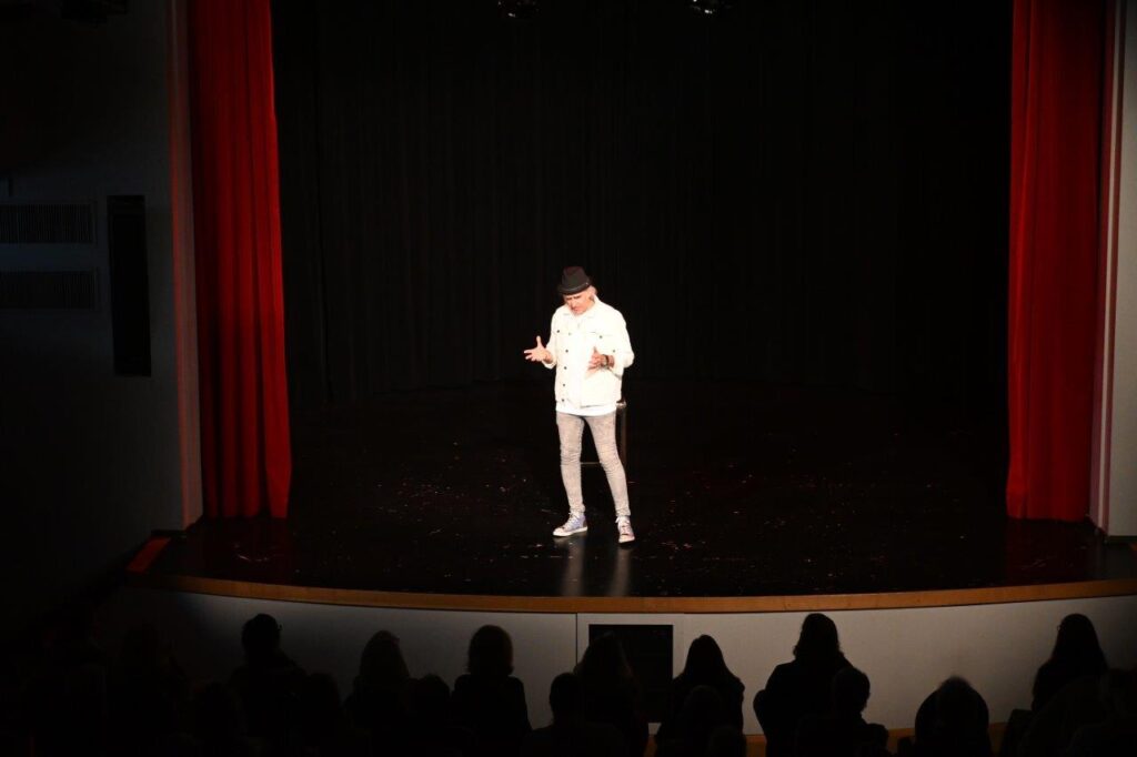 Ehrliches Schweizer Kabarett - Dr. med. Marco Caimi | Coaching Caimi